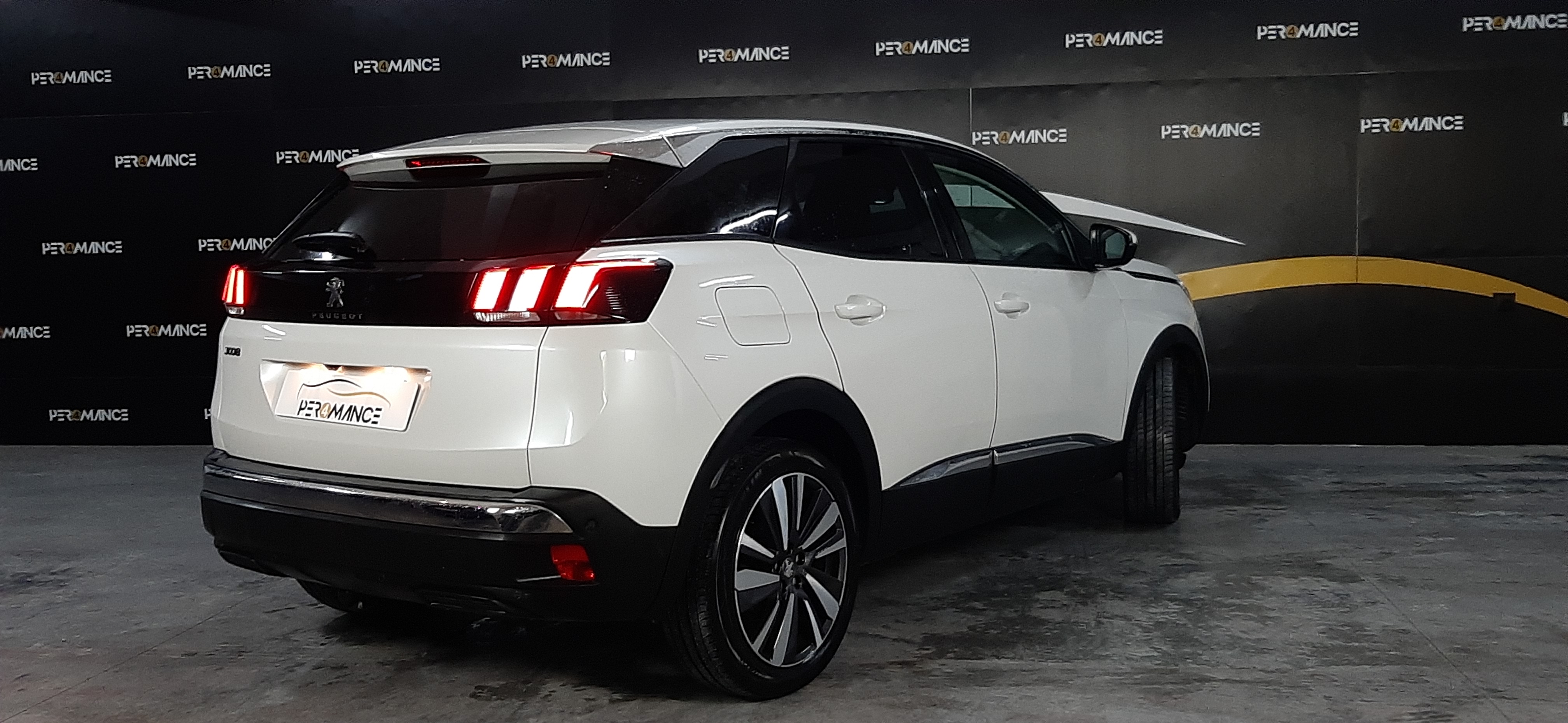 Peugeot 3008 HDI ALLURE 1.6 HDI 120CV ALLURE | Per4mance