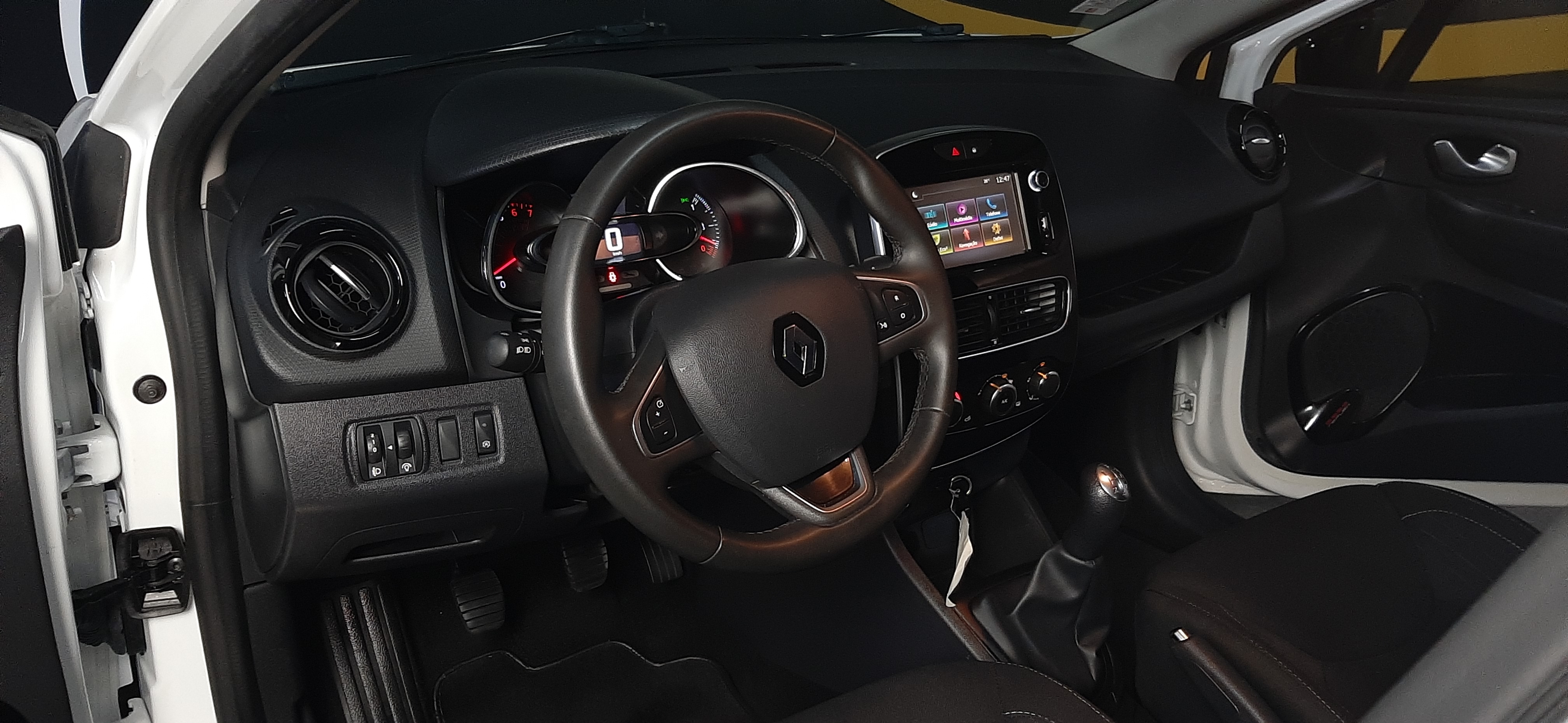 Renault CLIO 0.9 TCE LIMITED EDITION | Per4mance