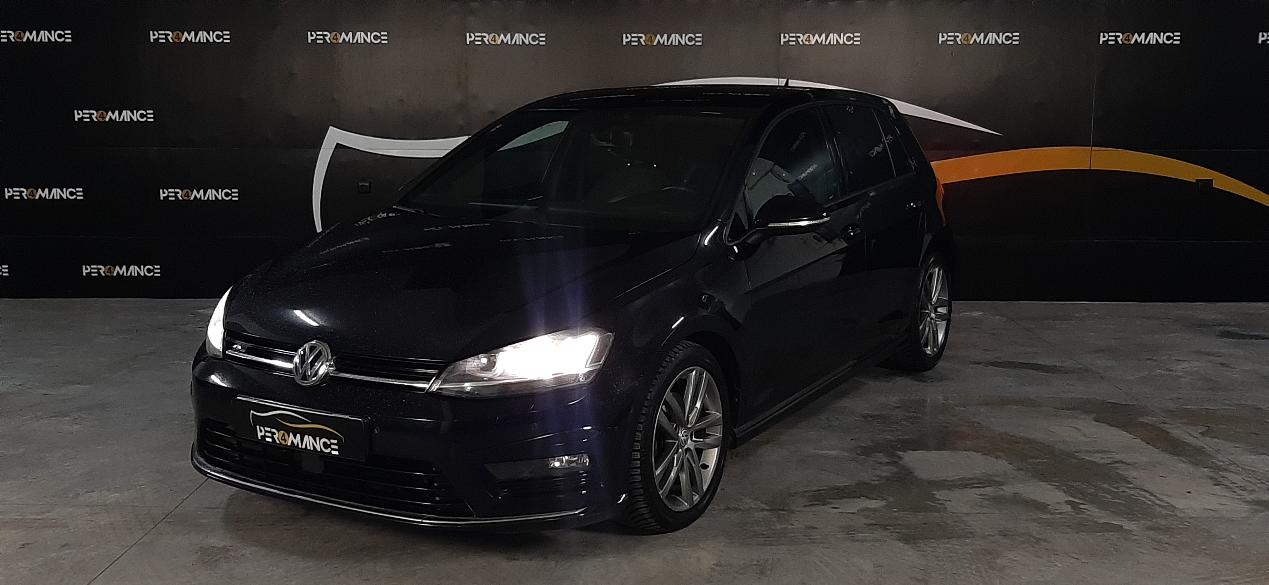 Volkswagen GOLF VII R-LINE 1.6 TDI 105CV | Per4mance